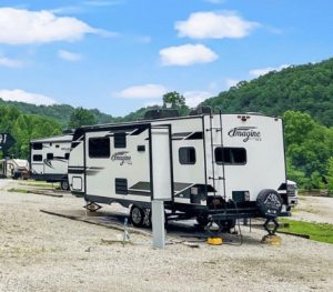ROAD ADVENTURES HOT SPOT: 4 GUYS RV PARK AT THE GORGE – STANTON, KY ...